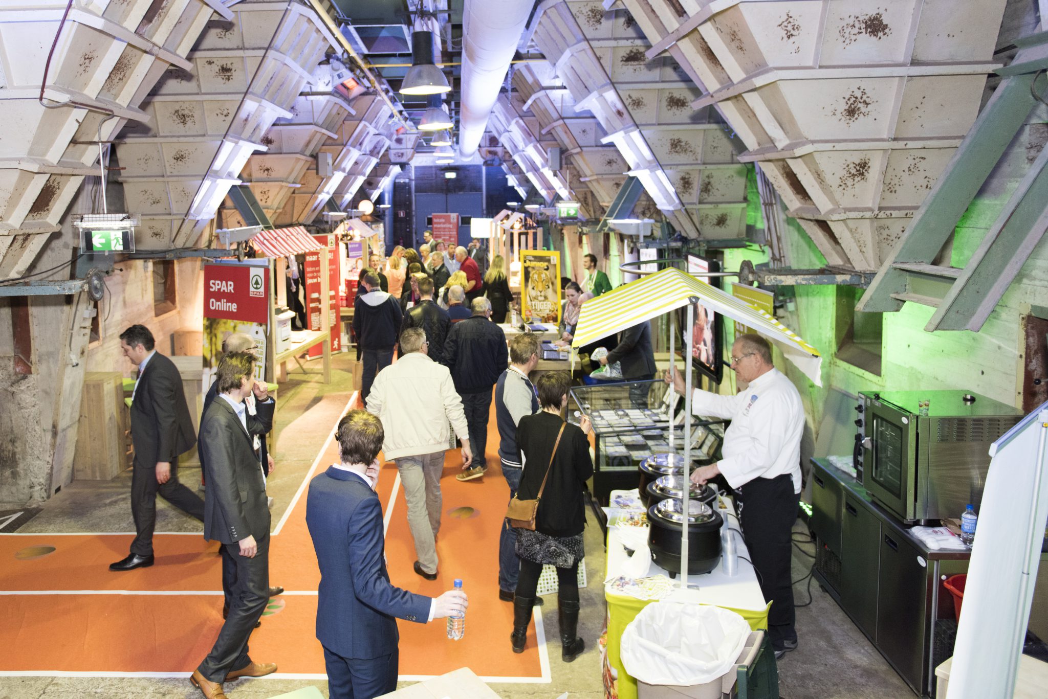 8 tips & tricks voor het organiseren van een beurs - DeFabrique Evenementenlocatie